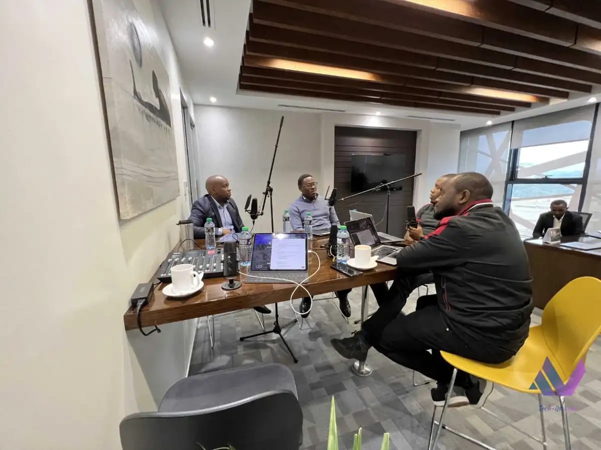 [24Bit Podcast] A sitdown with LOOP discussing their new app and new ...