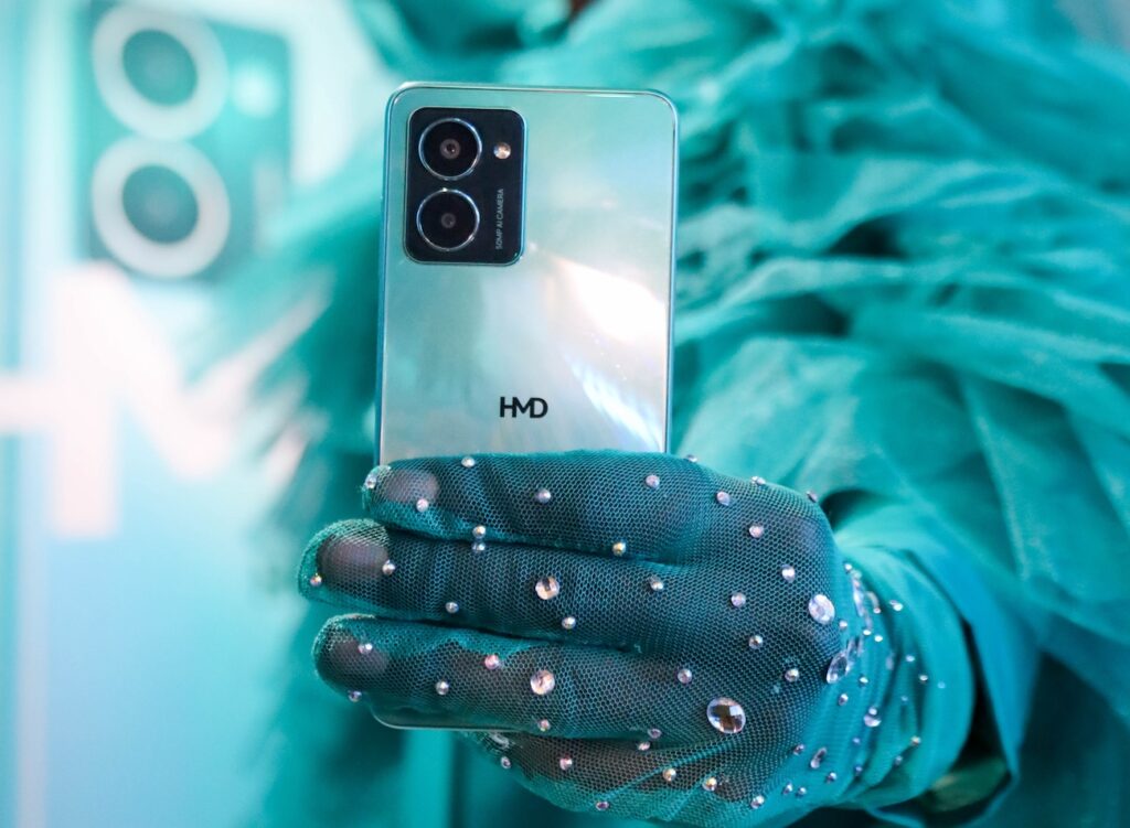 A Closer Look at HMD’s People-Centric Devices – The Pulse Series