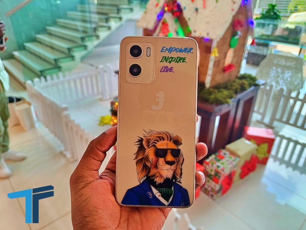 JamboPhone 1 Review: Should You Buy It? | TechTrends